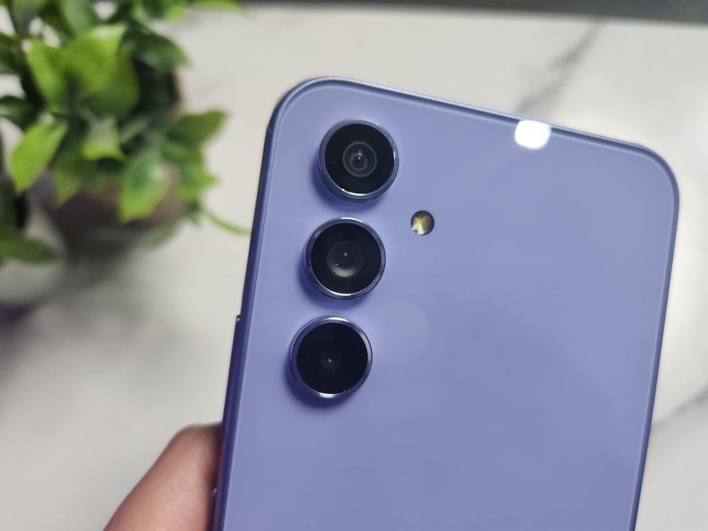 Samsung Galaxy A54 5G Review