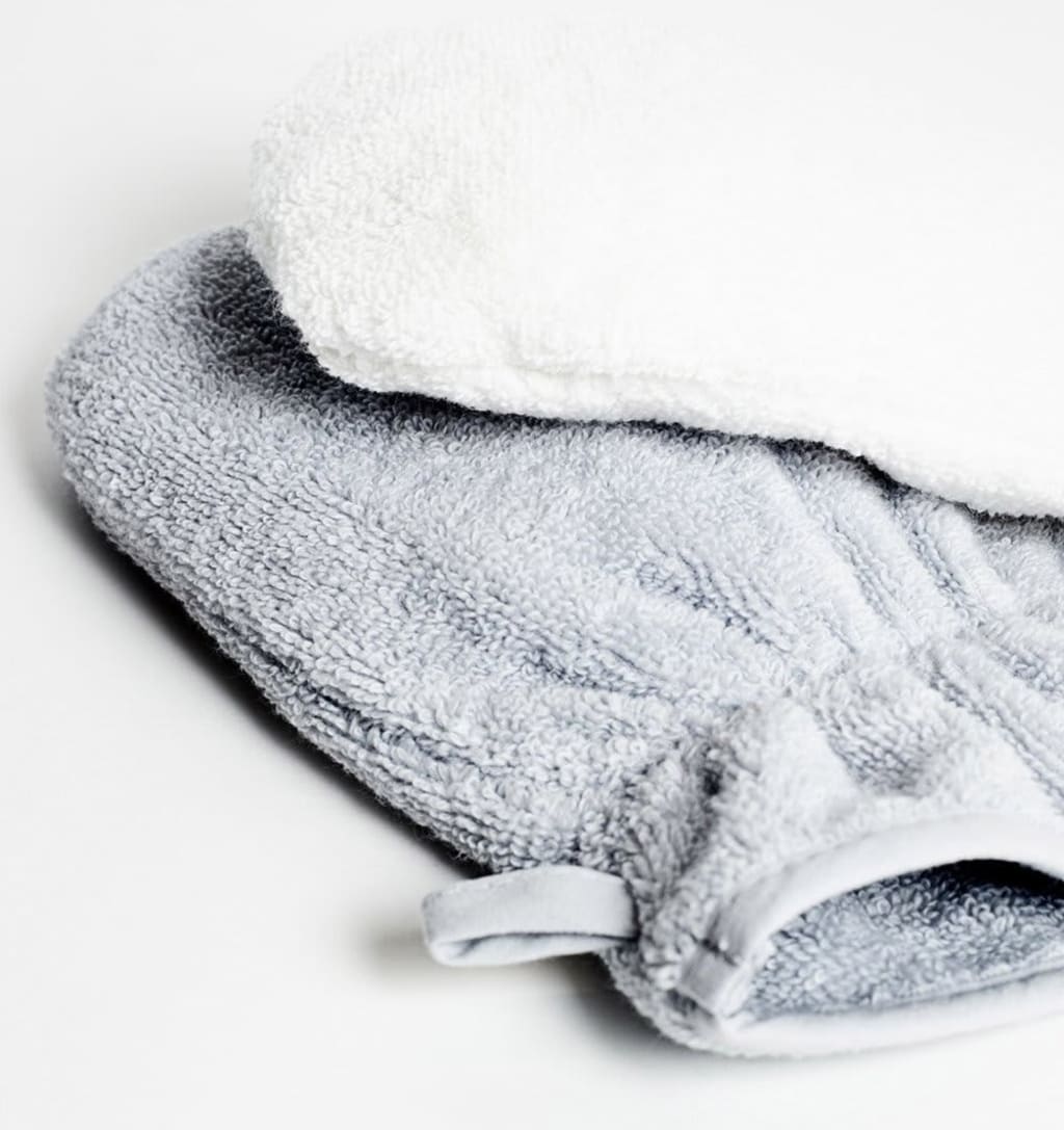 11 Waslap Bayi (Mitten) yang Bagus dari Merk Terbaik di Indonesia 2024