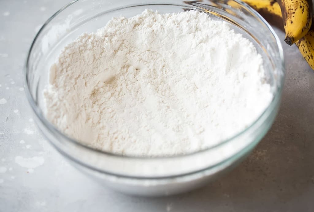 10 Merk Tepung Pisang Goreng Instan yang Enak di Indonesia 2024