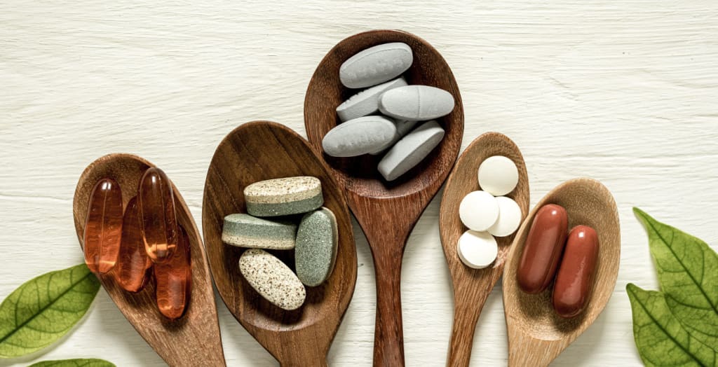 15 Rekomendasi Multivitamin Terbaik di Indonesia 2026