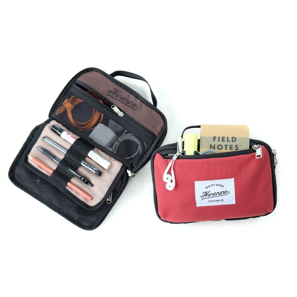 10 Rekomendasi Travel Pouch Terbaik & Terbaru 2025
