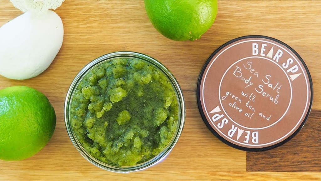 10 Rekomendasi Body Scrub Green Tea Terbaik & Alami 2024