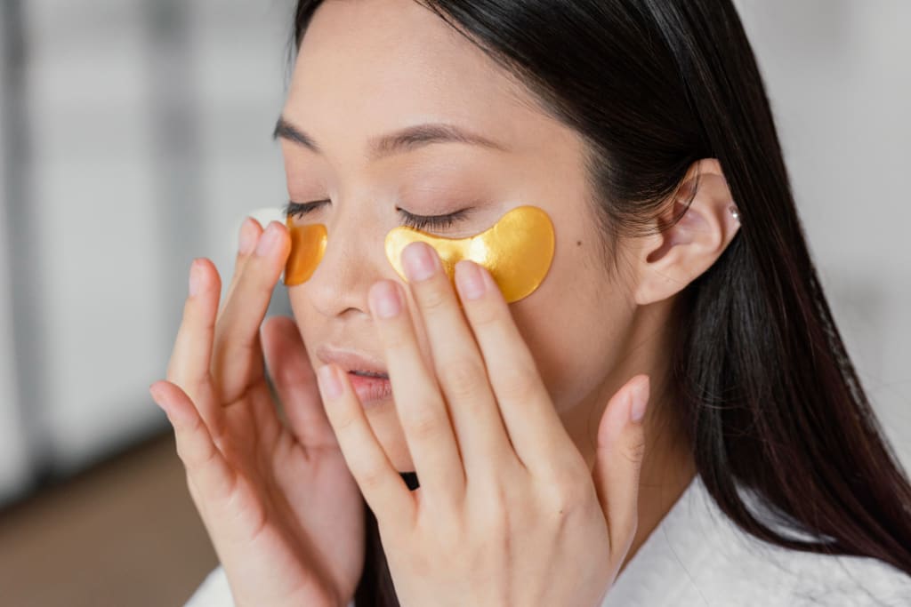 10 Review Masker Gold Wajah Terbaik & Bagus 2024