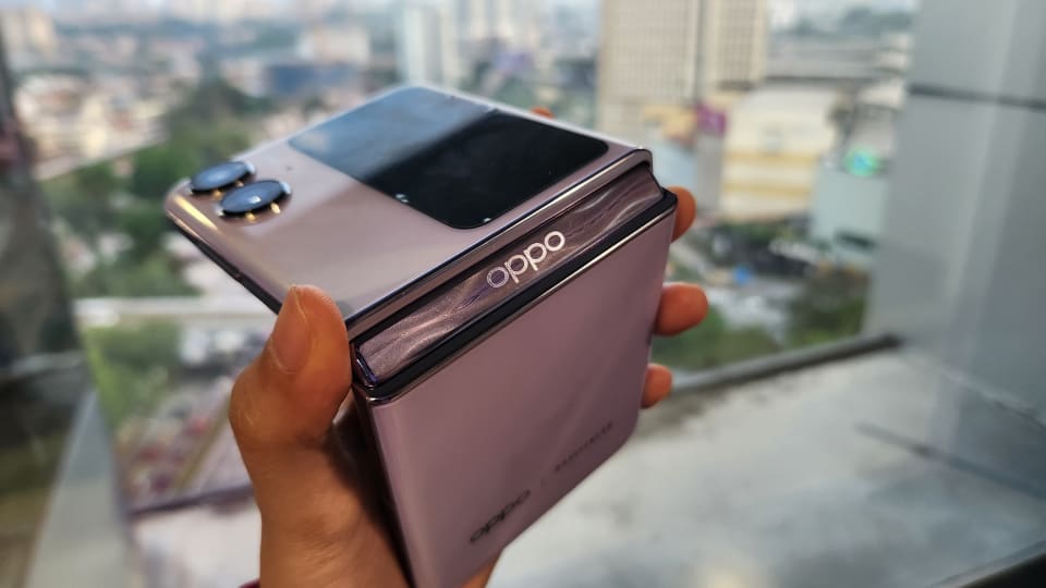 Review: OPPO Find N2 Flip — No-Gap, No-Crease, Light Hinge