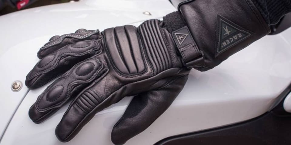 10 Rekomendasi Sarung Tangan Motor Terbaik 2023