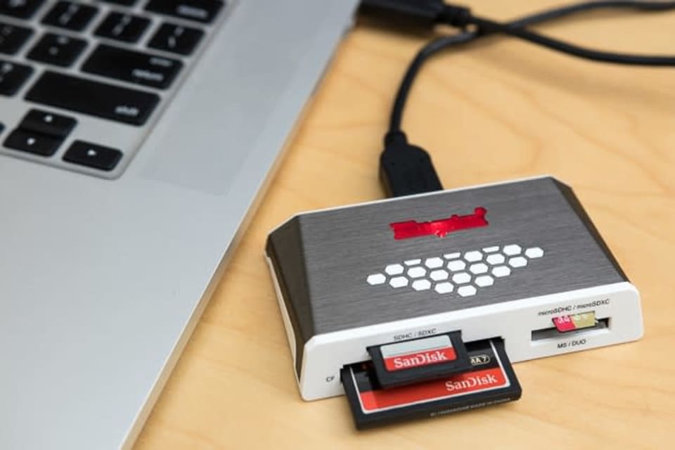 10 Pilihan Card Reader Terbaik di Indonesia 2024