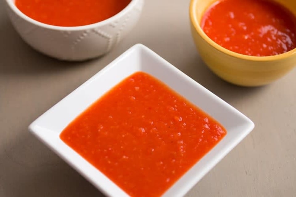 10 Merek Saus Sambal yang Enak dan Pedas di Indonesia 2024