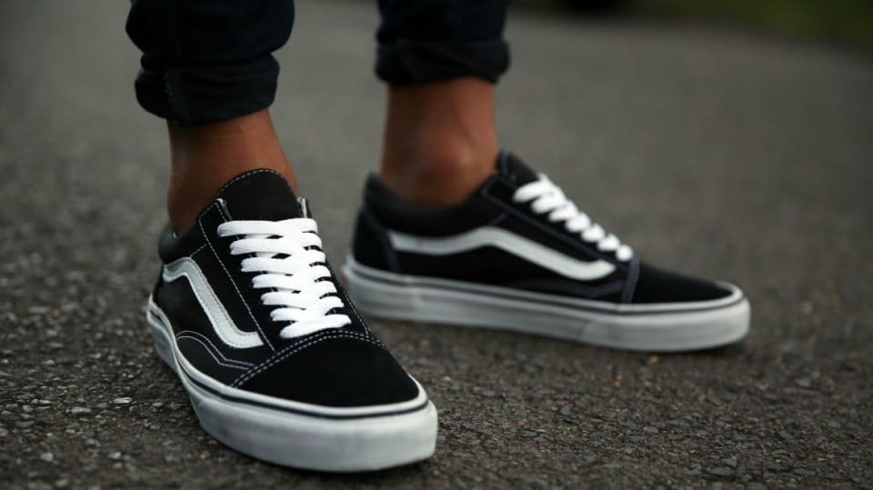 11 Rekomendasi Sepatu Vans Pria Terbaru & Kekinian di Indonesia 2025