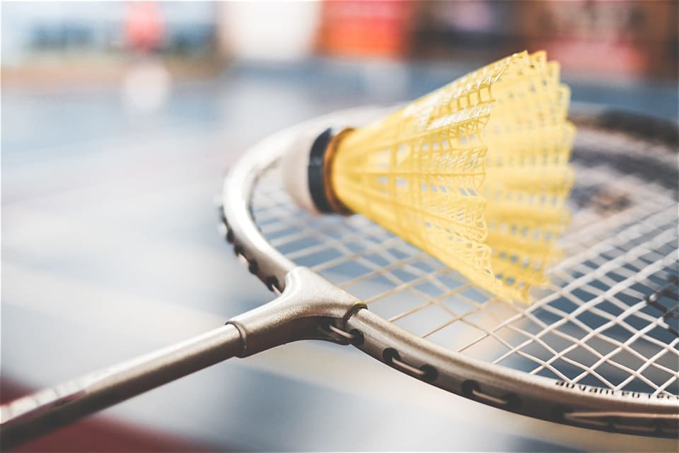 13 Raket Badminton yang Bagus & Terbaik 2024