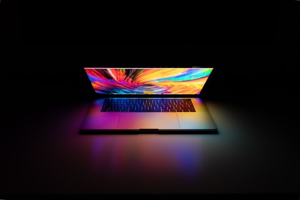 12 Pilihan Laptop Ringan / Ultrabook Terbaik 2026