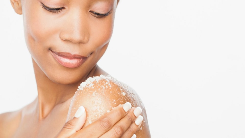 13 Body Scrub Terbaik dan Bagus di Indonesia 2025
