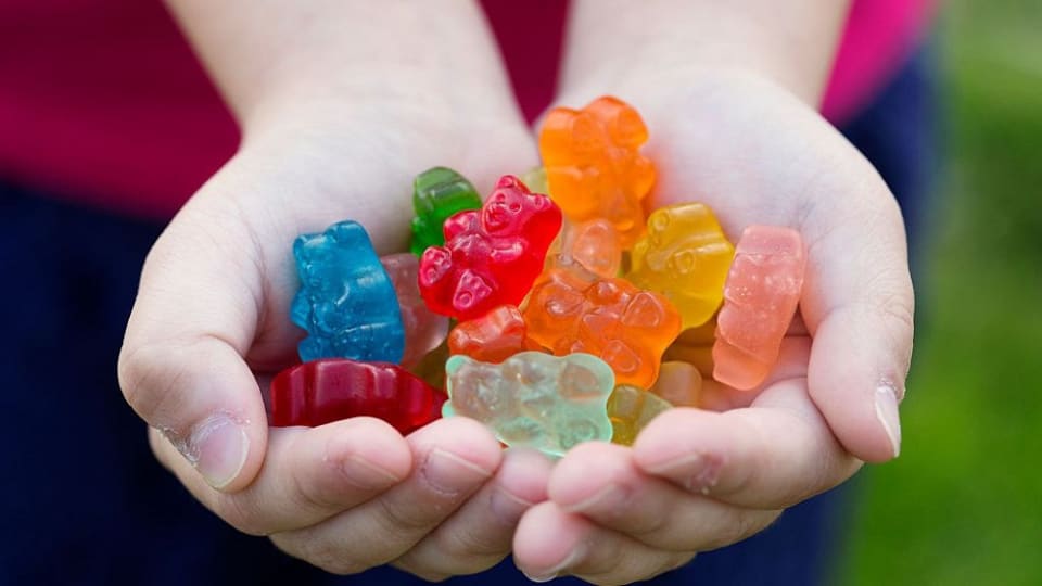 10 Vitamin Gummy Terbaik & Aman di Indonesia 2024