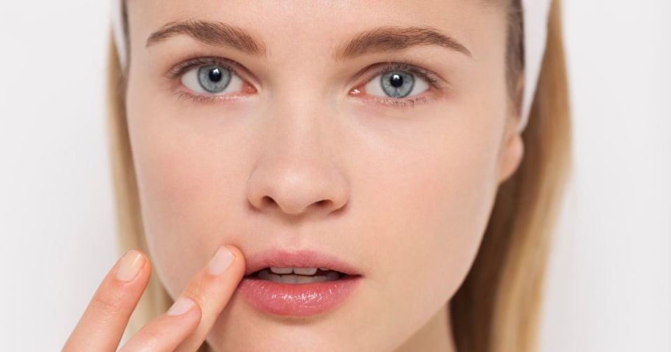 10 Masker Bibir Terbaik di Indonesia 2024 - Review Merk Bagus & Harga