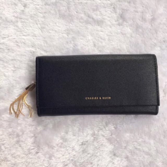 Dompet Charles and Keith Harga & Review / Ulasan Terbaik di Indonesia 2024